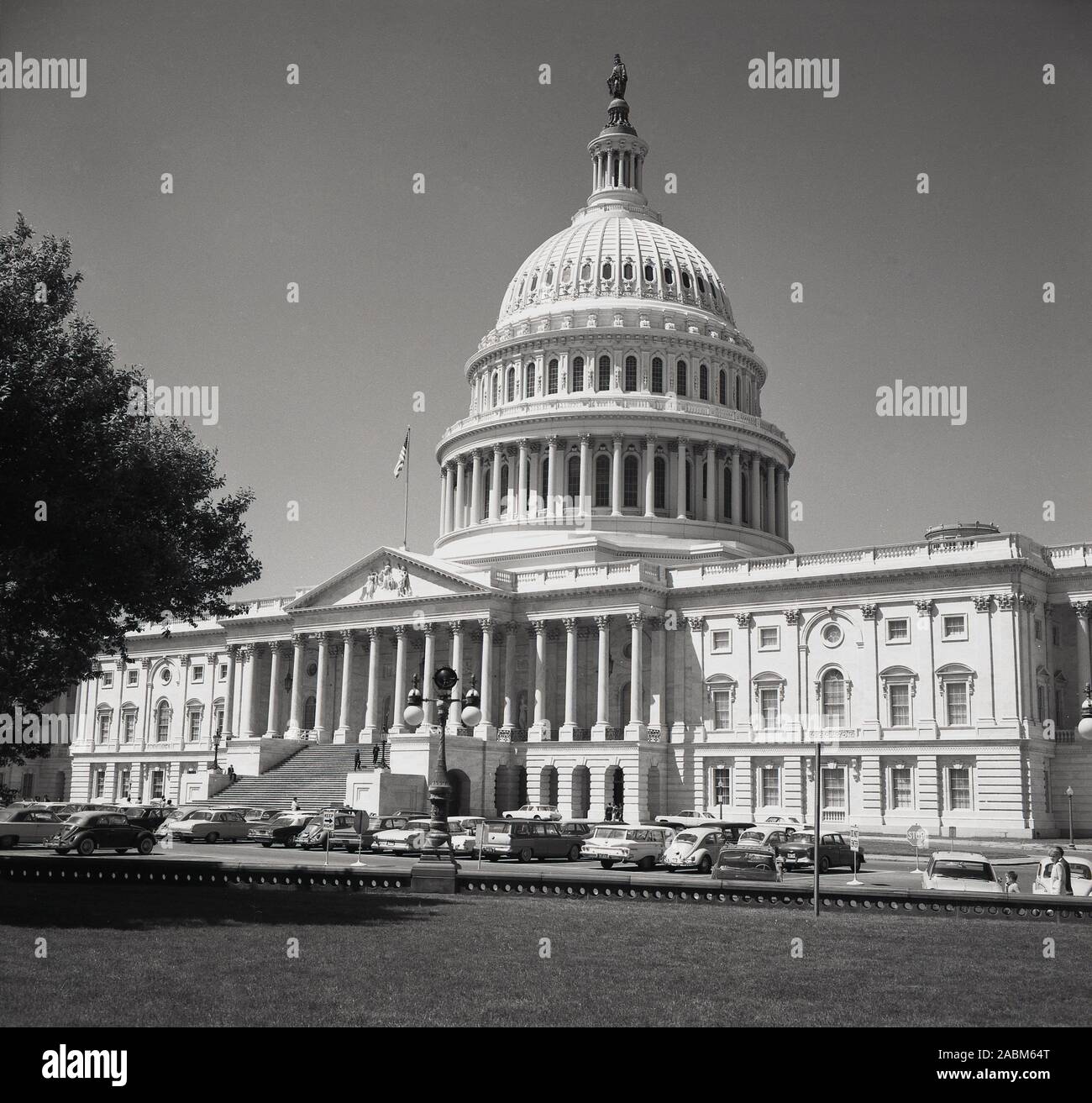 Body building 1950s hi-res stock photography and images - Alamy