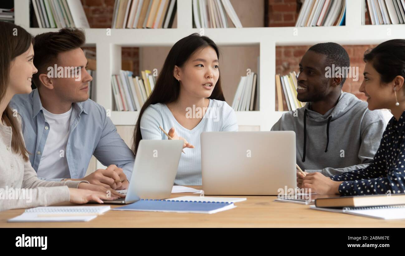 Explaining project details hi-res stock photography and images - Alamy