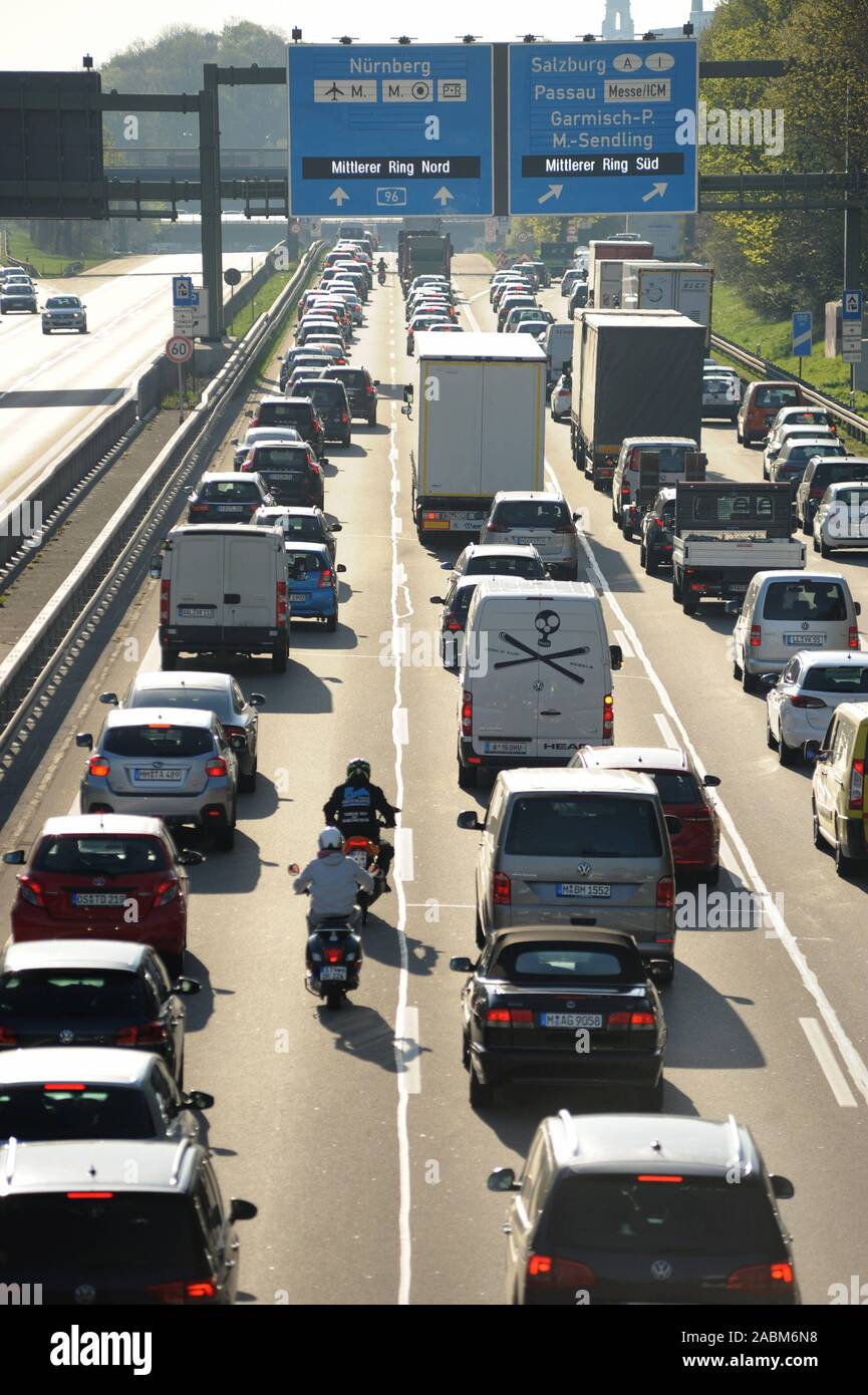 Traffic jam in the morning at the end of the Lindau motorway before ...