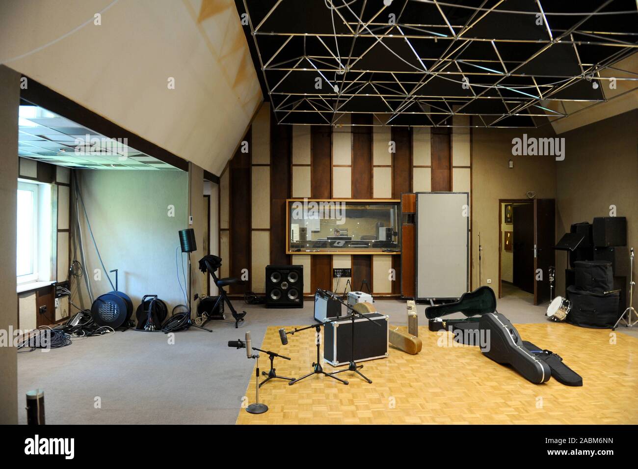 Well equipped recording studio of the band "Cosby" in Unterföhring ...