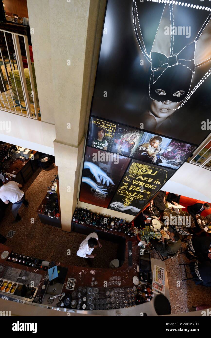 The prestigious Café Roma in the Maximilianstraße in Munich. After a ...