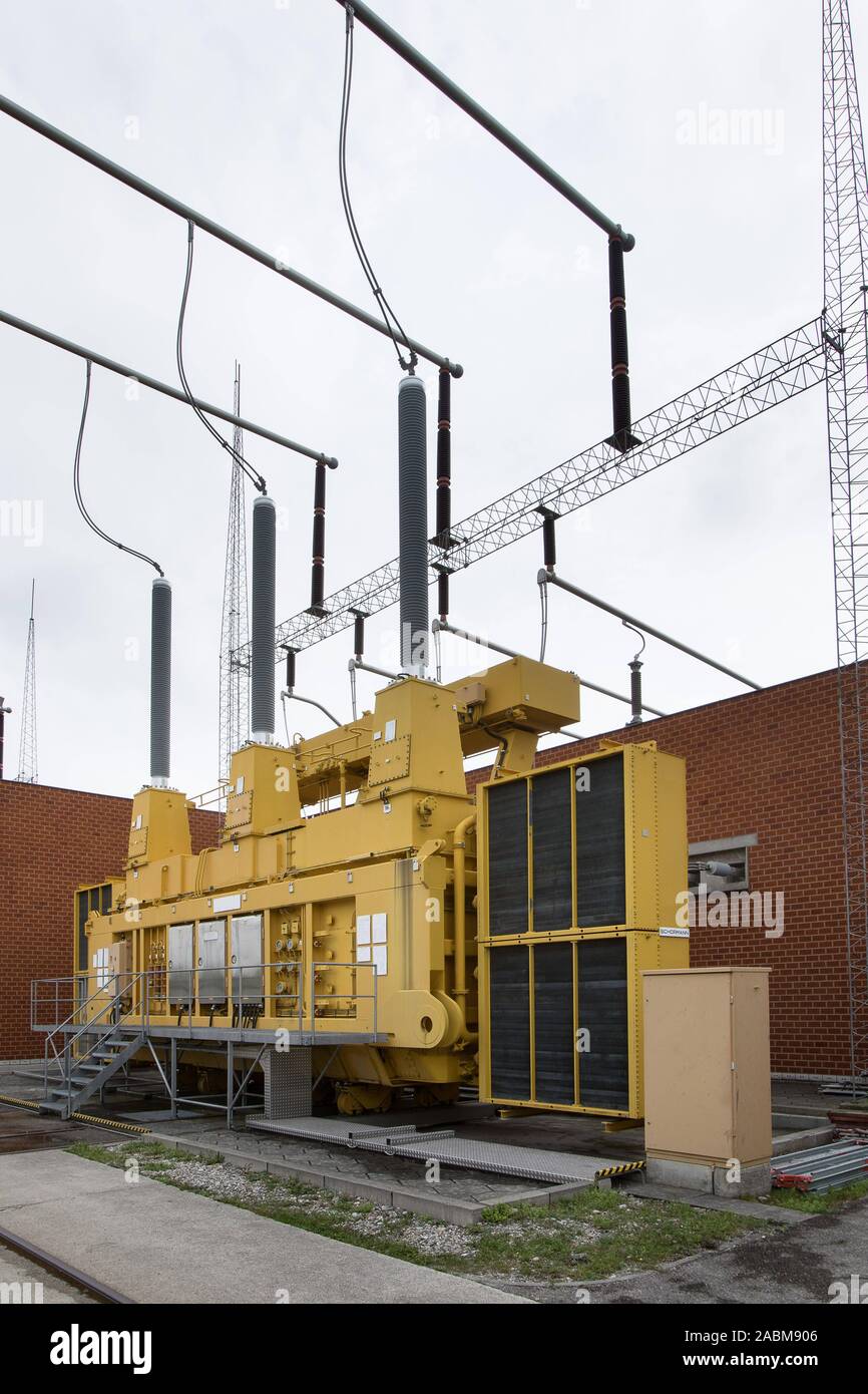 Between the main transformer station Menzing in Lochhausener Straße and ...