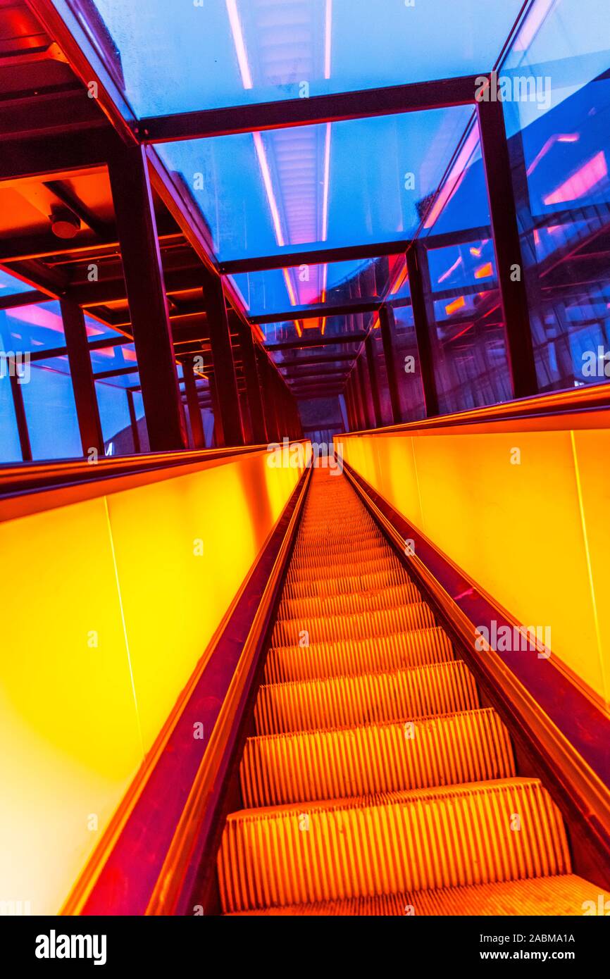 World Heritage Zollverein colliery, escalator to the Ruhr Museum, light ...