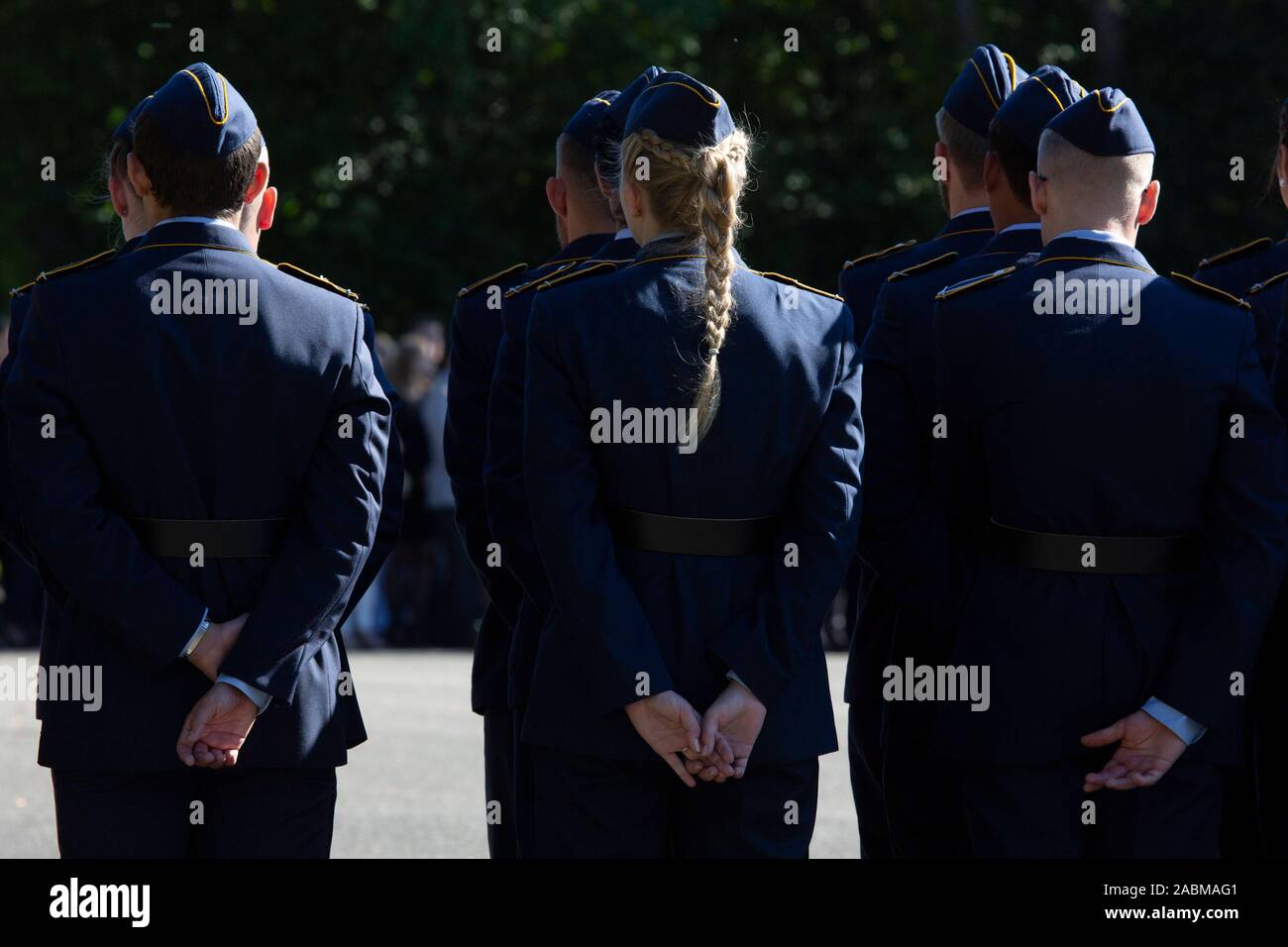 Female soldier training not gun hi-res stock photography and images - Alamy