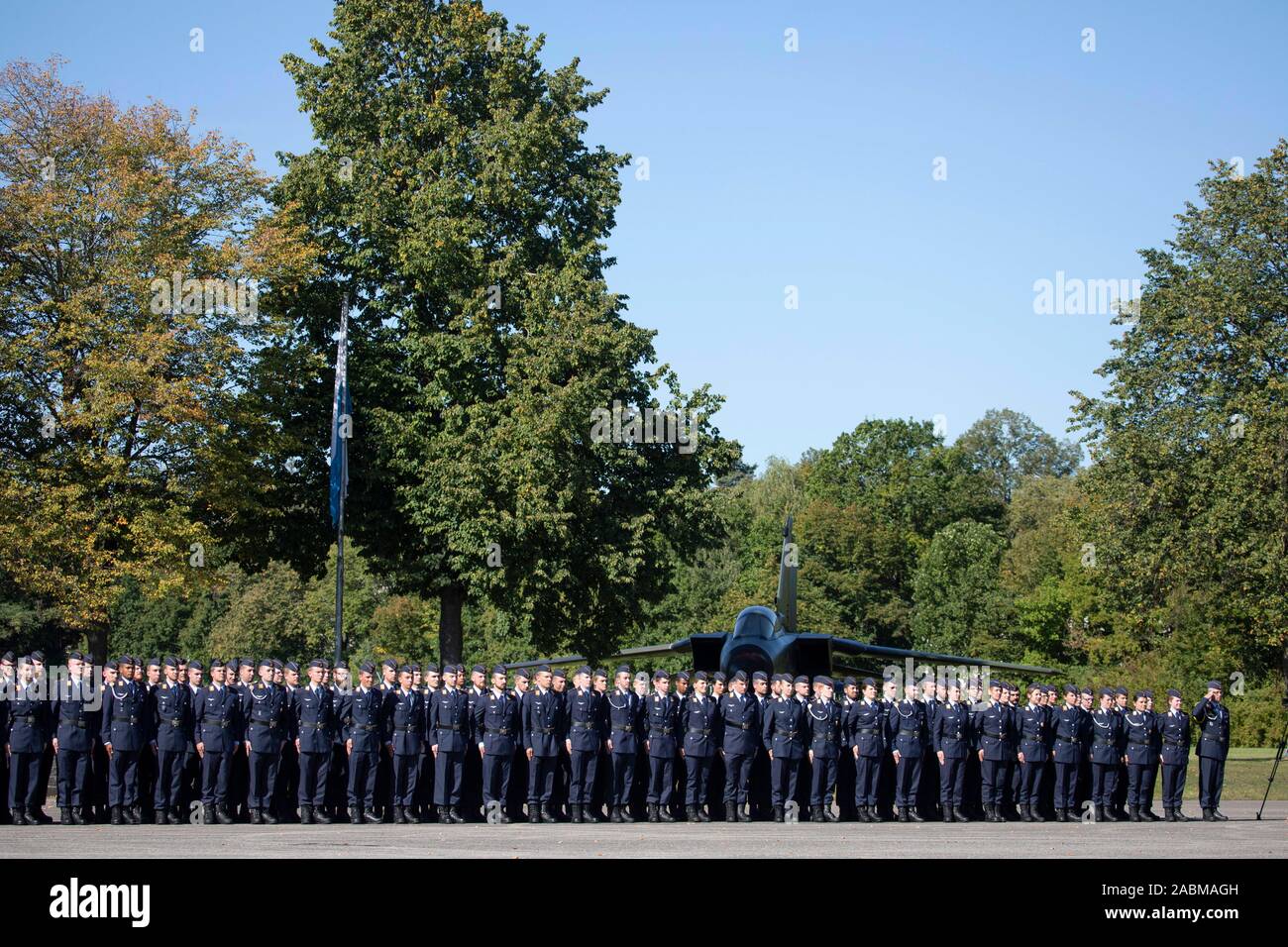 Soldiers at the final roll call of the officer training course at the ...