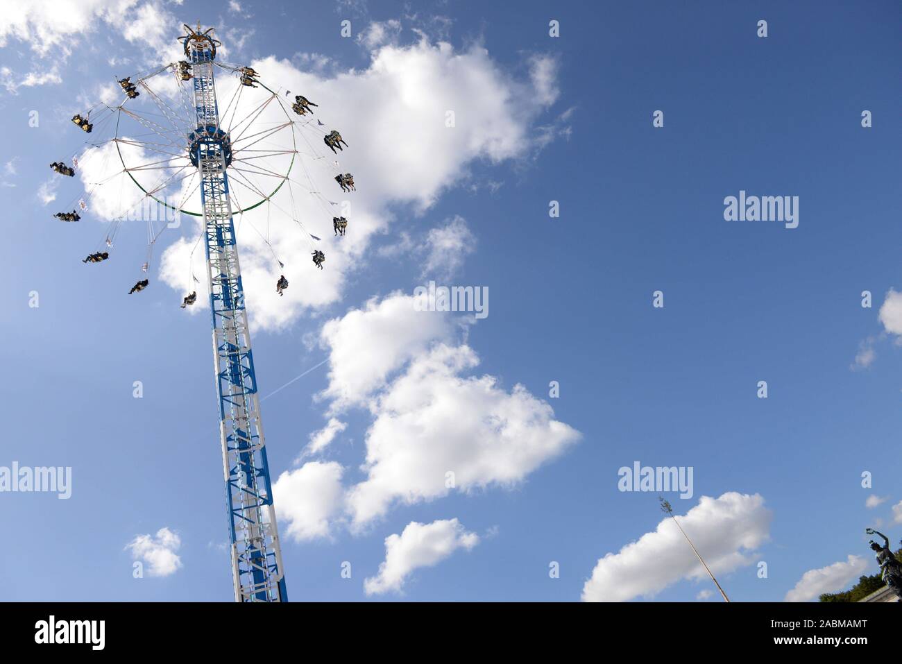 During the traditional press tour of the Oktoberfest site, the new ...