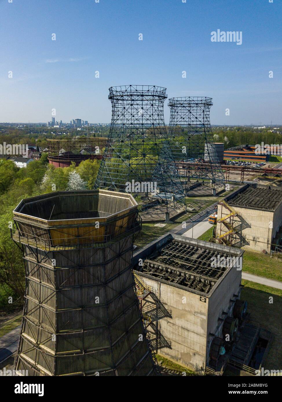 World Heritage Zeche Zollverein, Kokerei Zollverein, metal skeleton of ...