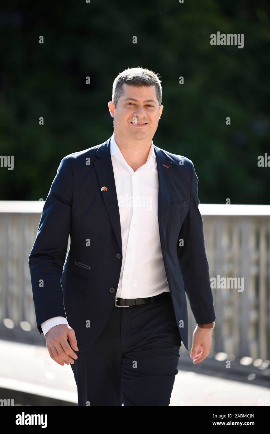 Dr. Vural Ünlü, Chairman of the Liberal Turkish Community in Bavaria e ...