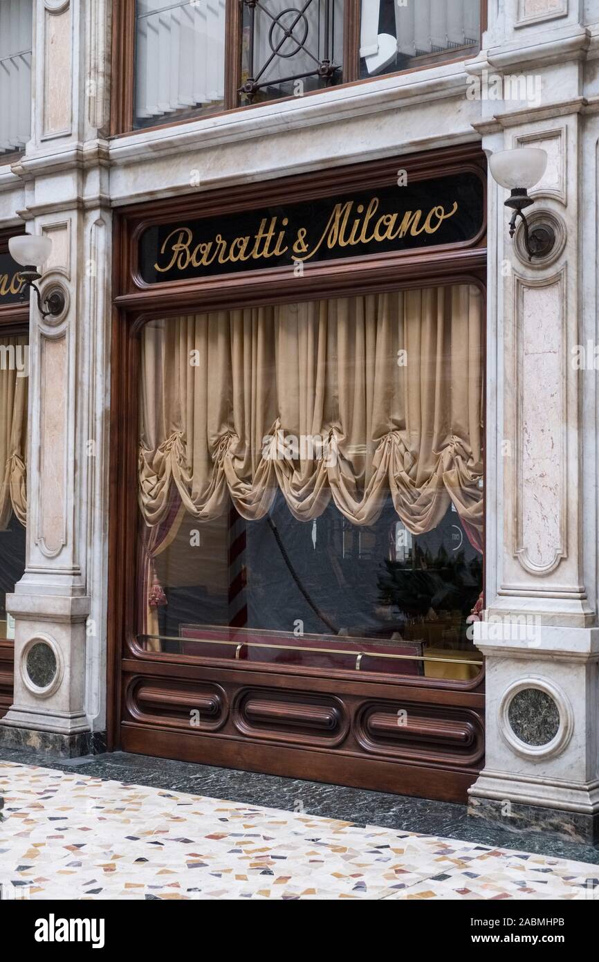Italy, Turin: Caffe Baratti & Milano cafe Stock Photo - Alamy