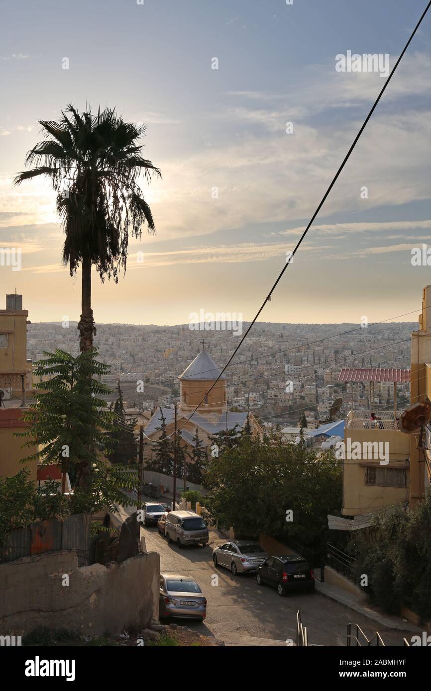 View of sunset over Amman from Jabal Al Ashrafiyah, Amman, Jordan ...