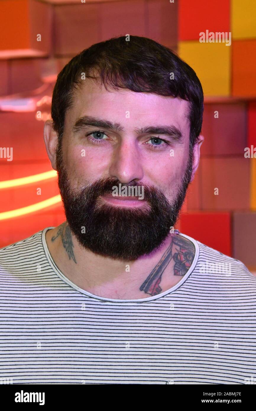 Ant middleton hi-res stock photography and images - Alamy