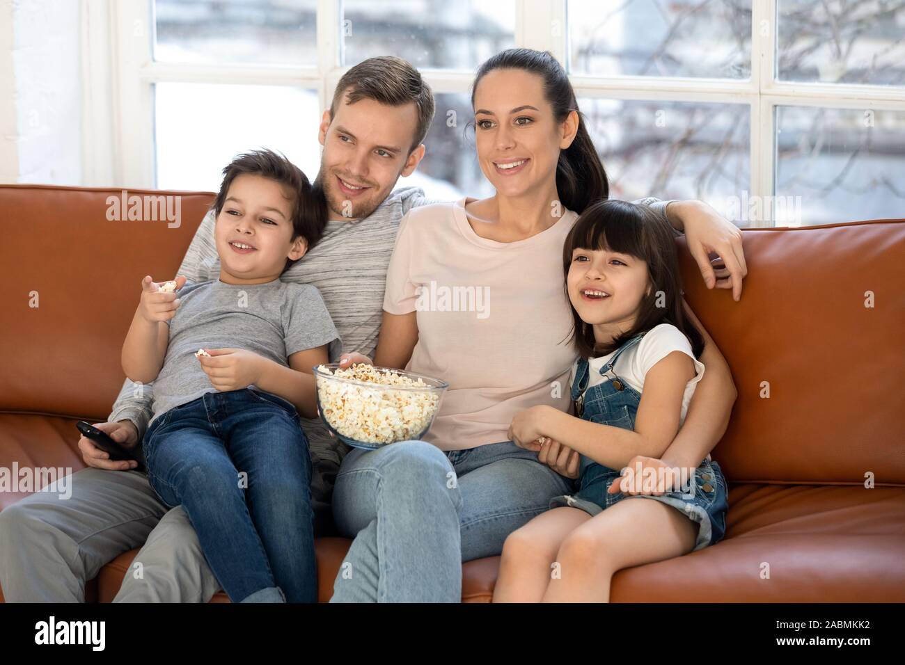 Cartoon popcorn hi-res stock photography and images - Alamy