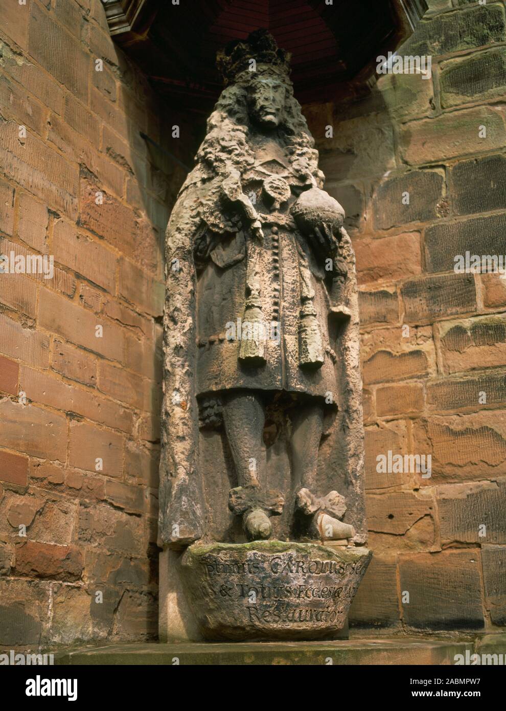 King charles ii statue hi-res stock photography and images - Alamy