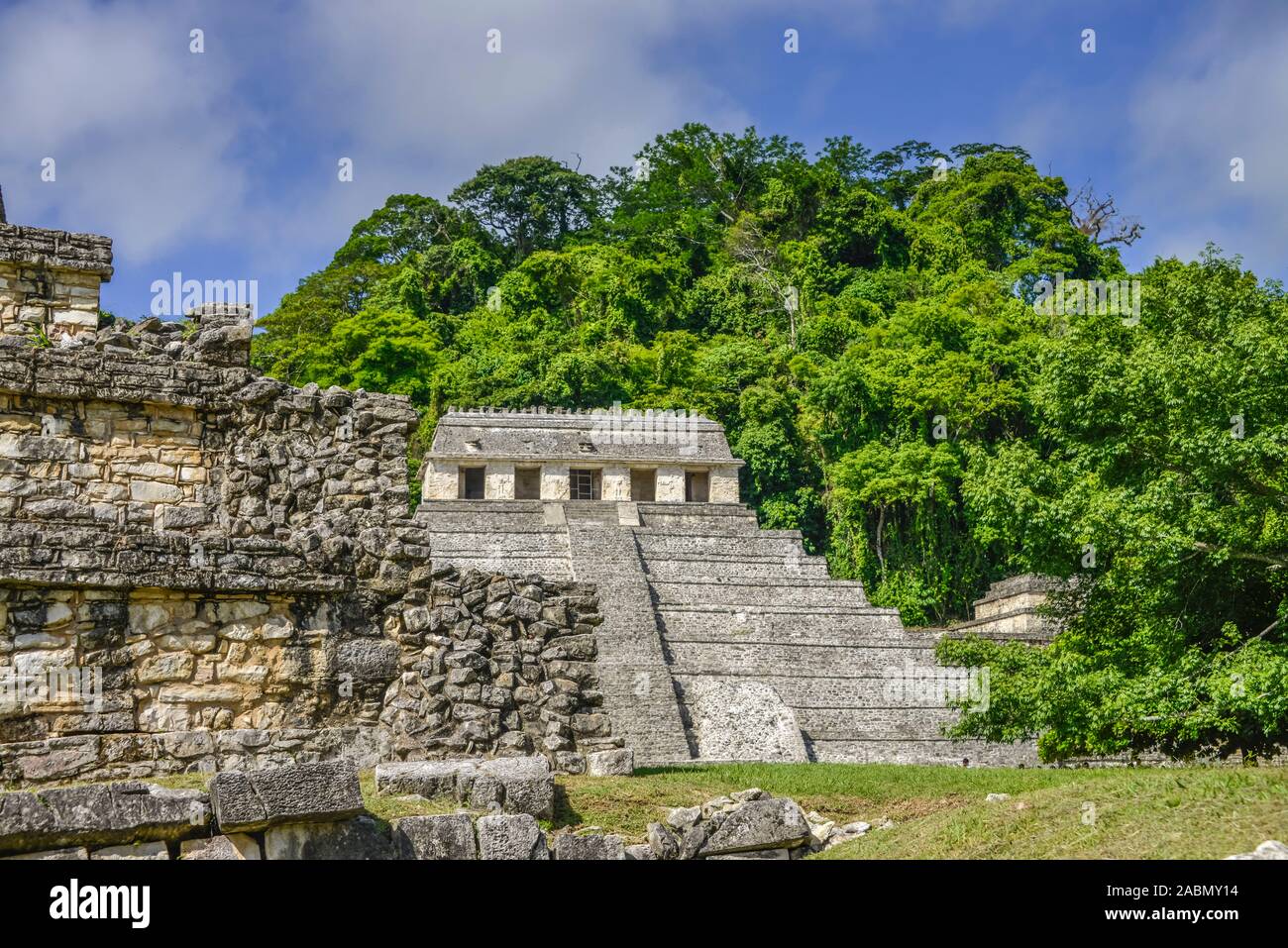Templo de las inscripciones palenque hi-res stock photography and ...