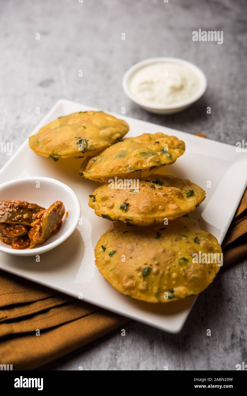 Methi Poori or Puri made using Fresh fenugreek leaves missed with wheat ...