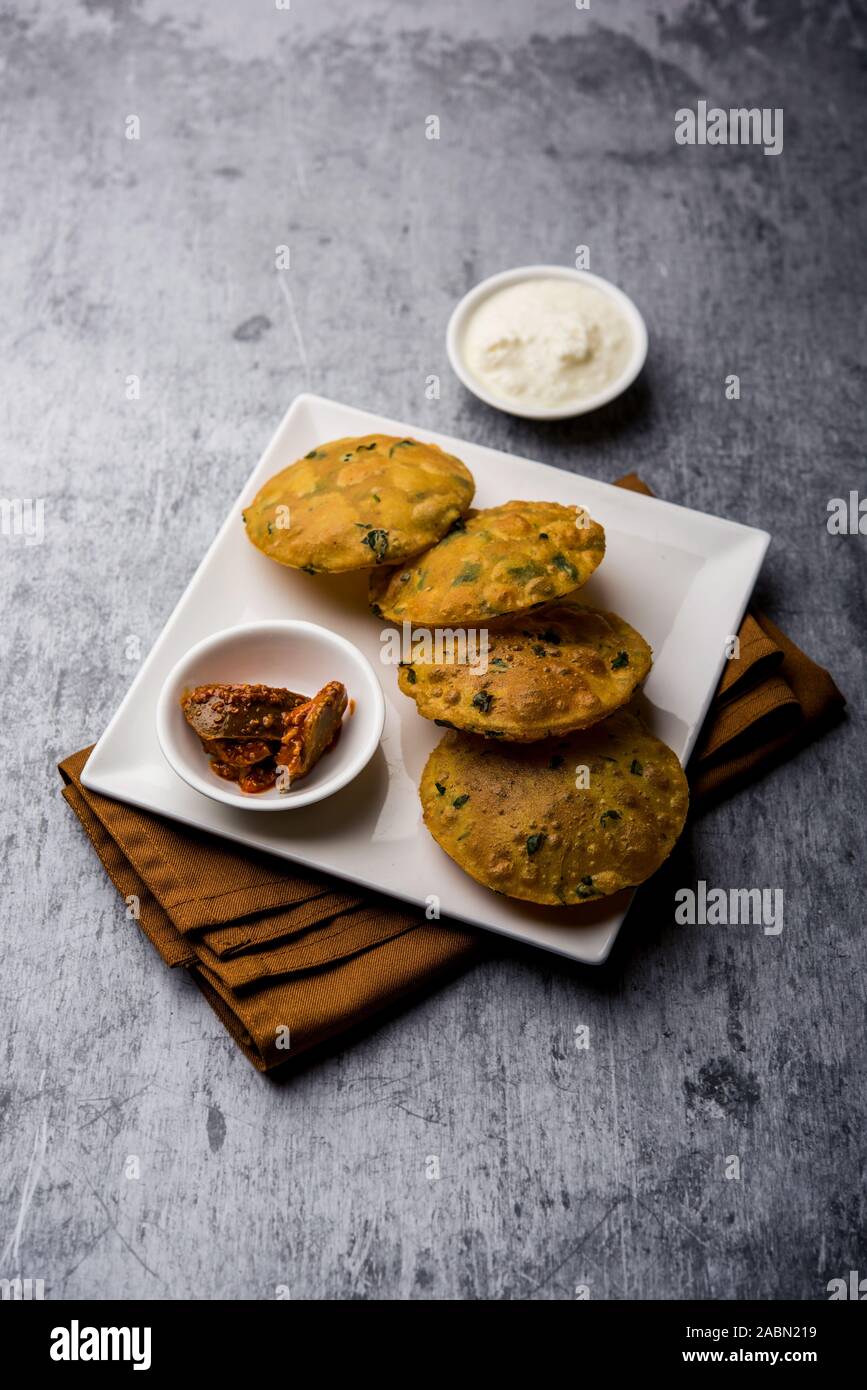 Missed bread hi-res stock photography and images - Alamy