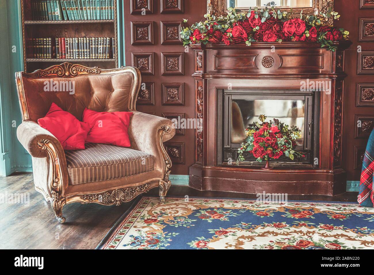 Luxury classic interior of home library. Sitting room with bookshelf ...