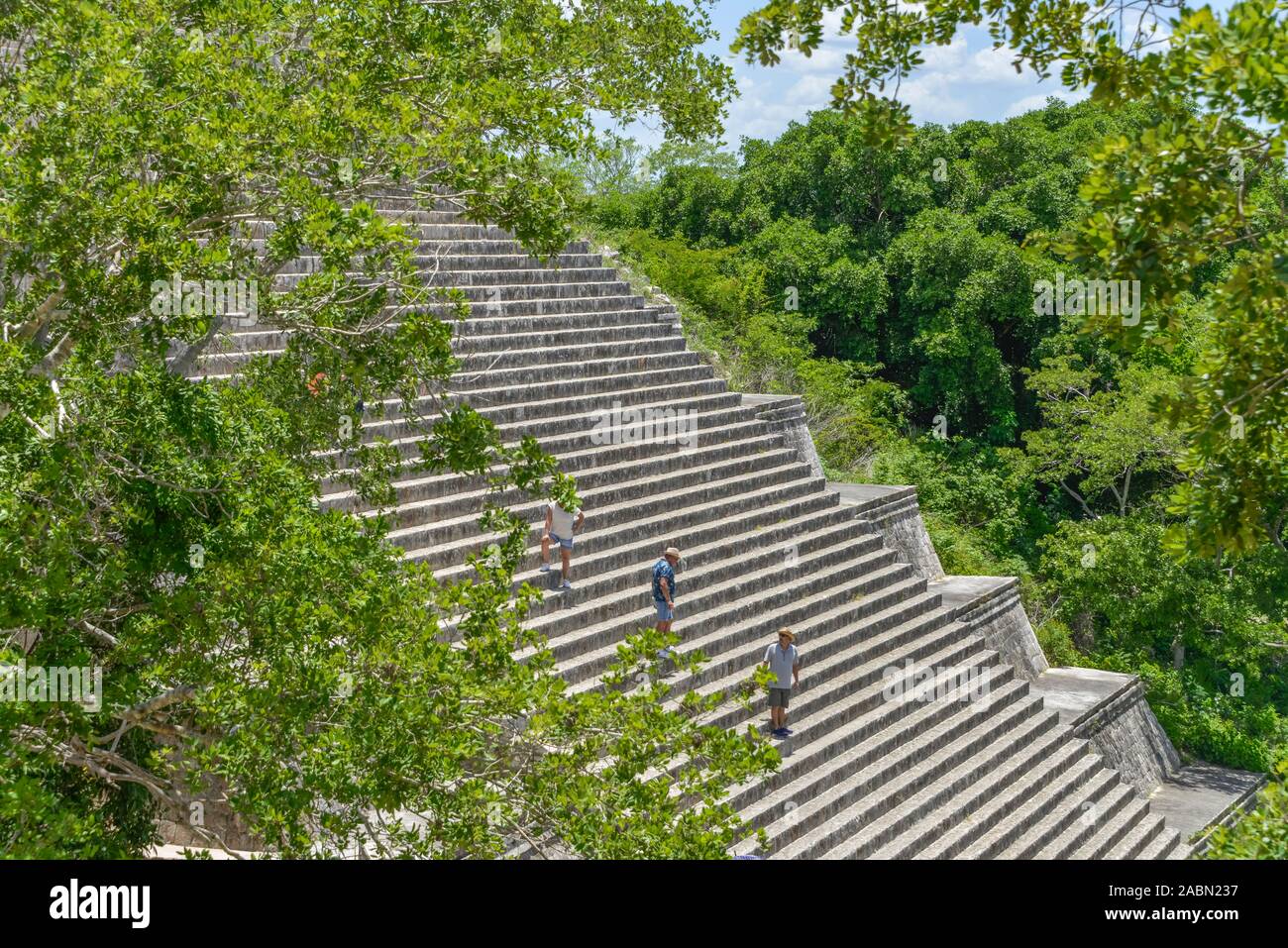 Piramide Mayor High Resolution Stock Photography and Images - Alamy