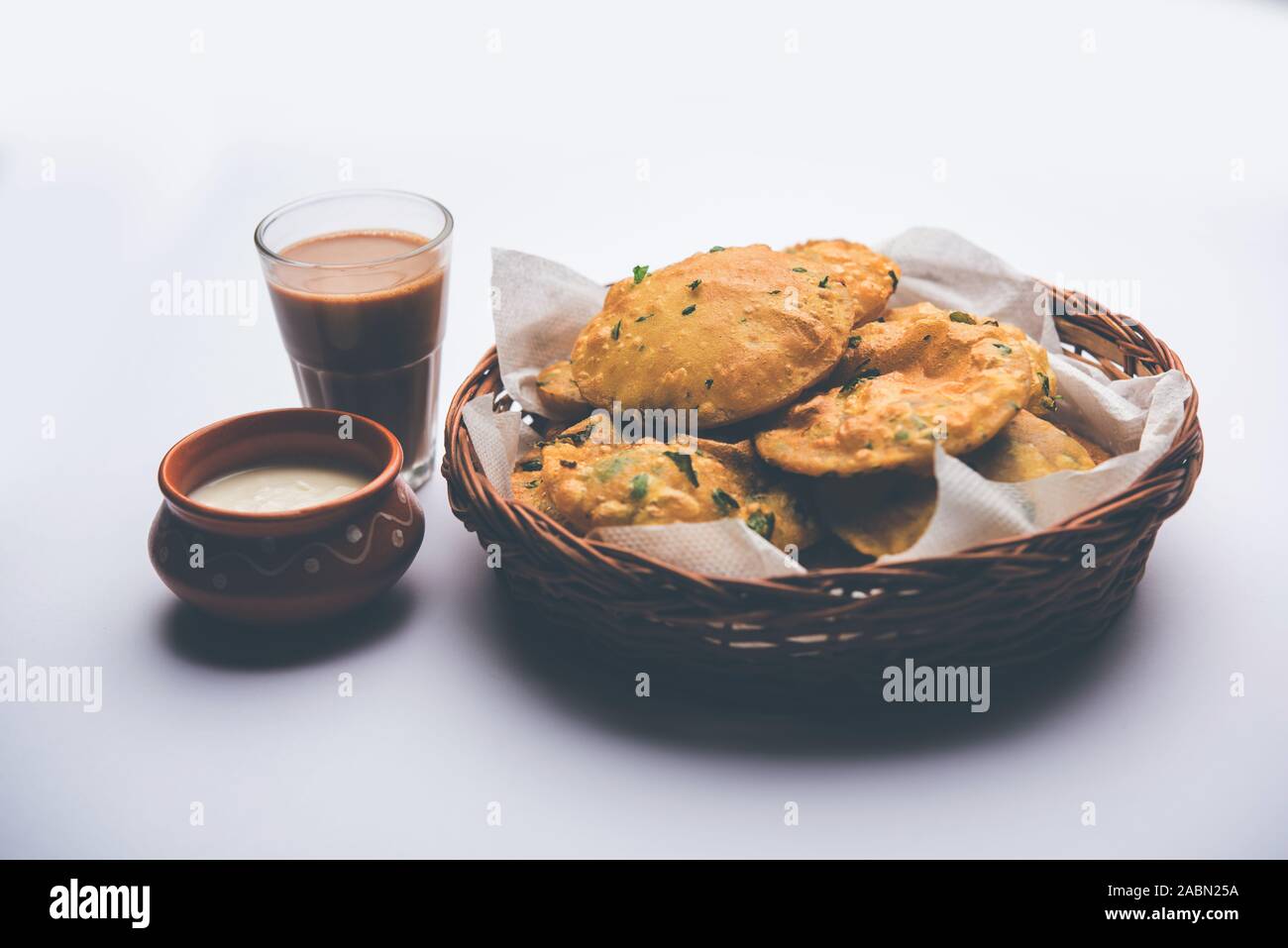 Methi Poori or Puri made using Fresh fenugreek leaves missed with wheat ...