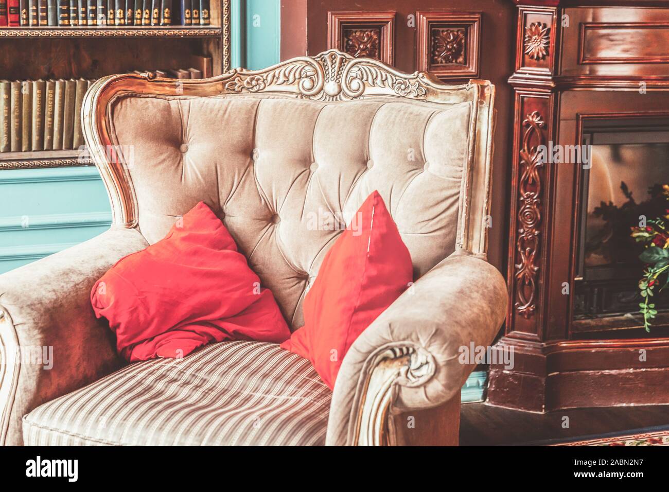 Luxury classic interior of home library. Sitting room with bookshelf ...