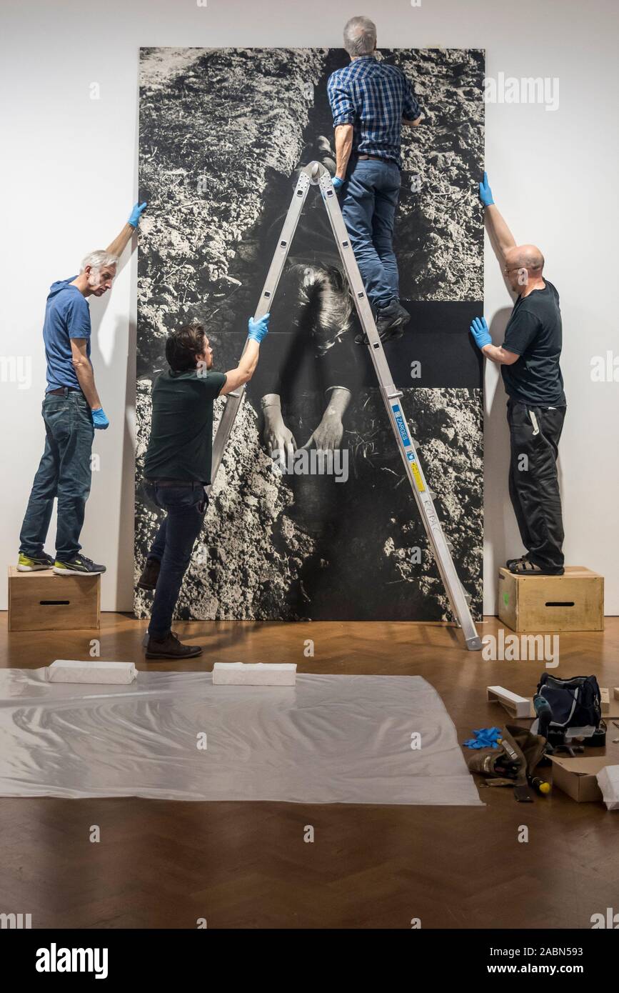 Large scale photographs hi-res stock photography and images - Alamy