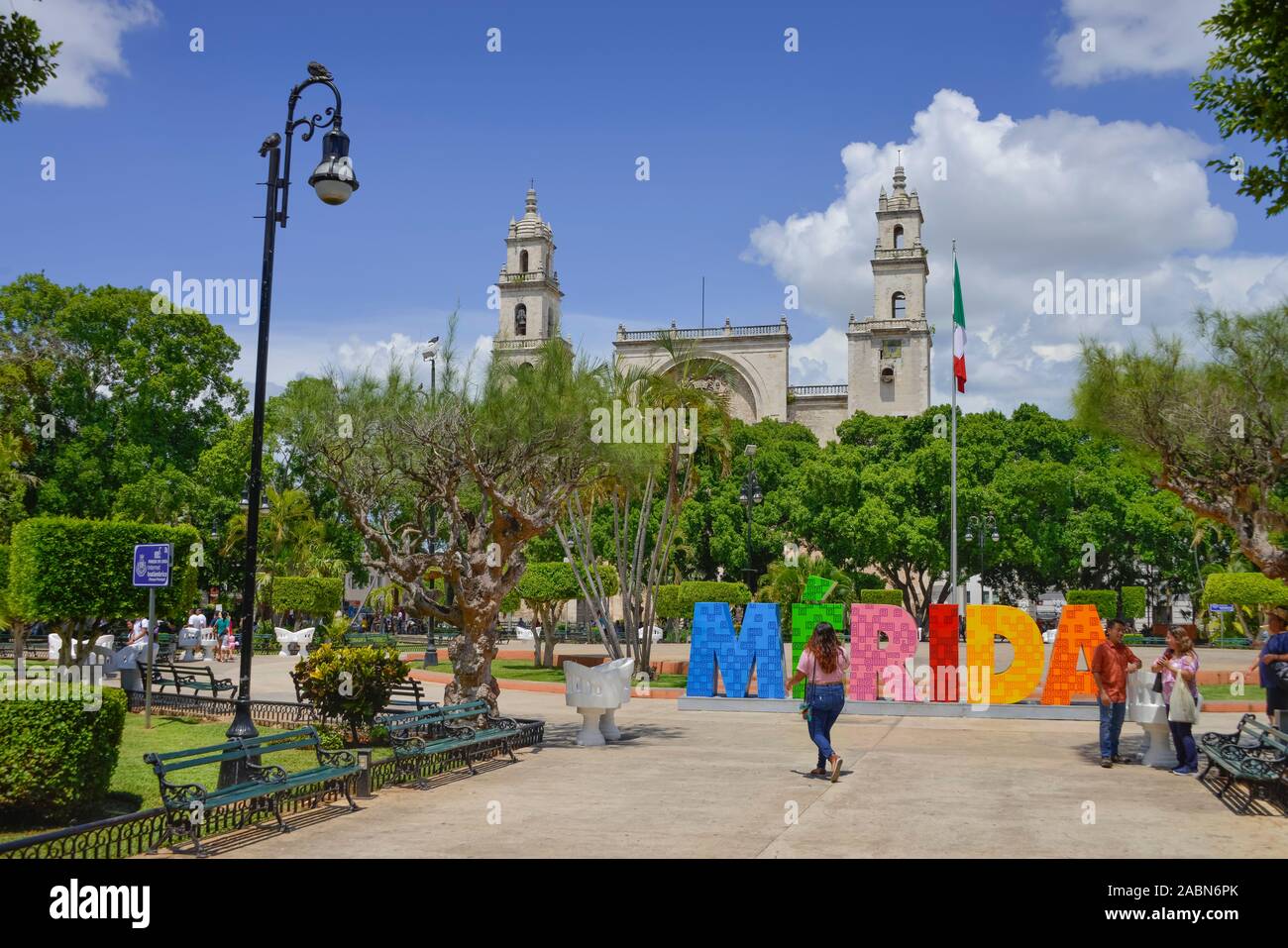 Plaza de la Independencia, Merida, Yucatan, Mexiko Stock Photo - Alamy