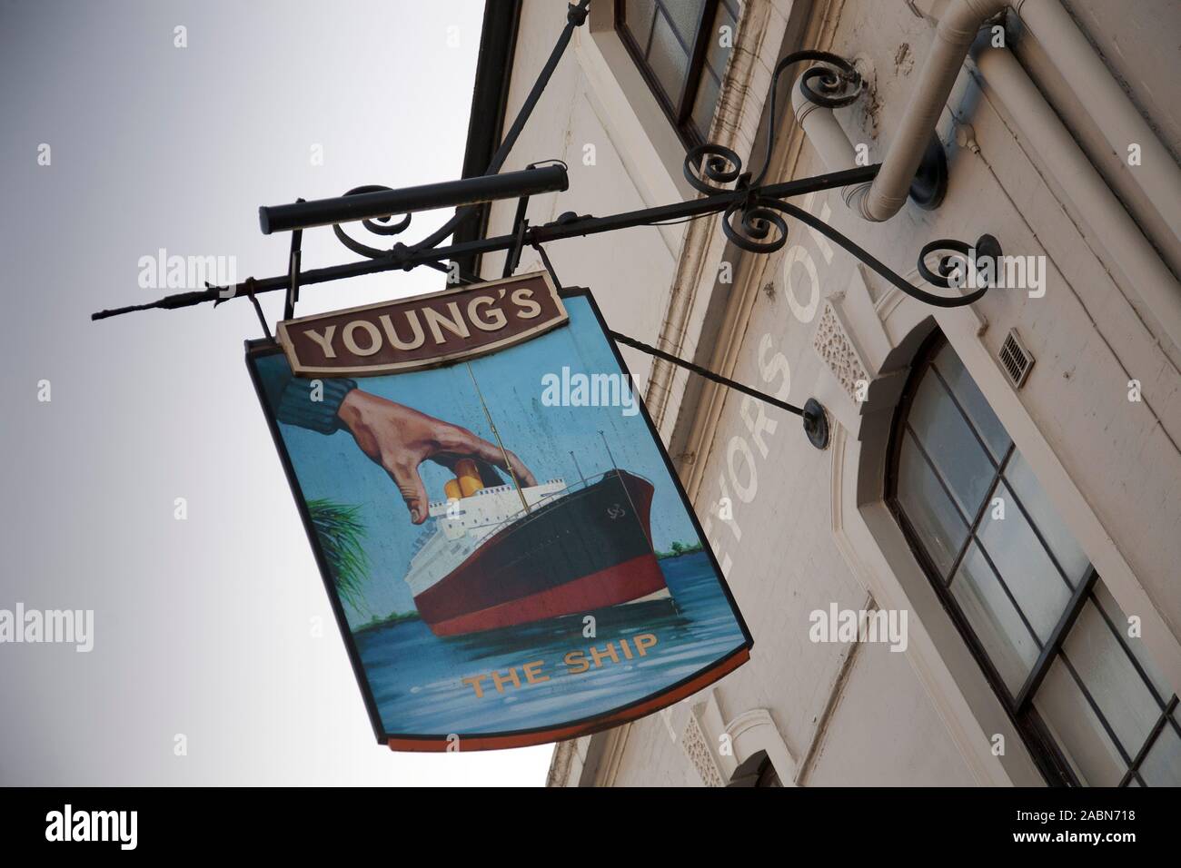 The ship wandsworth hi-res stock photography and images - Alamy