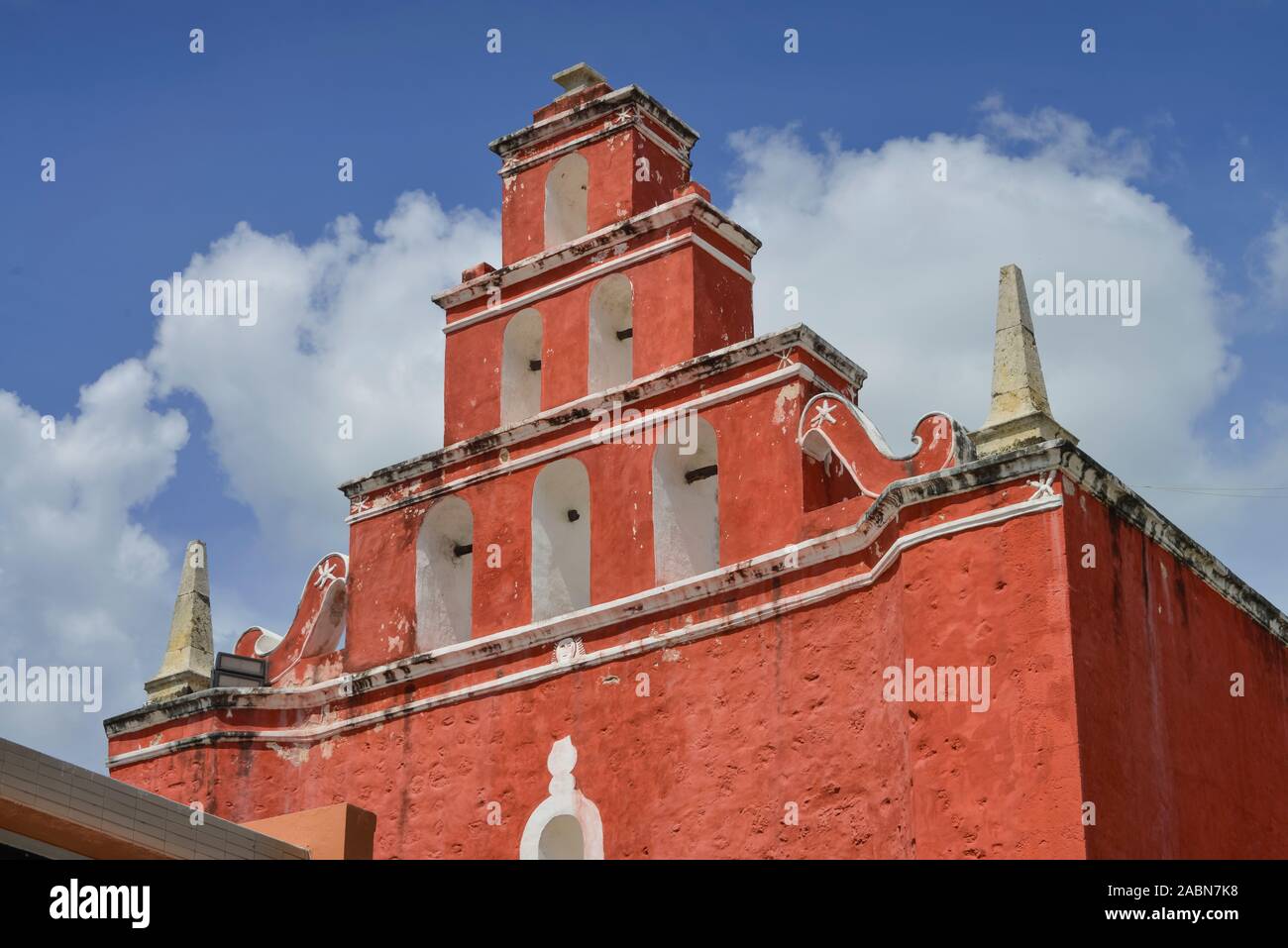 Templo de merida hi-res stock photography and images - Alamy