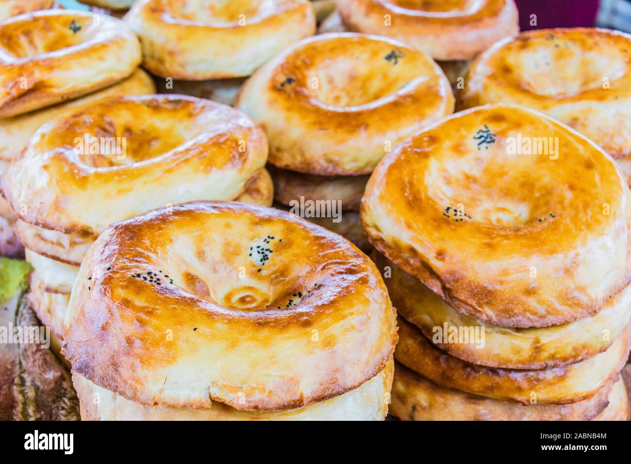 Tandir non hi-res stock photography and images - Alamy