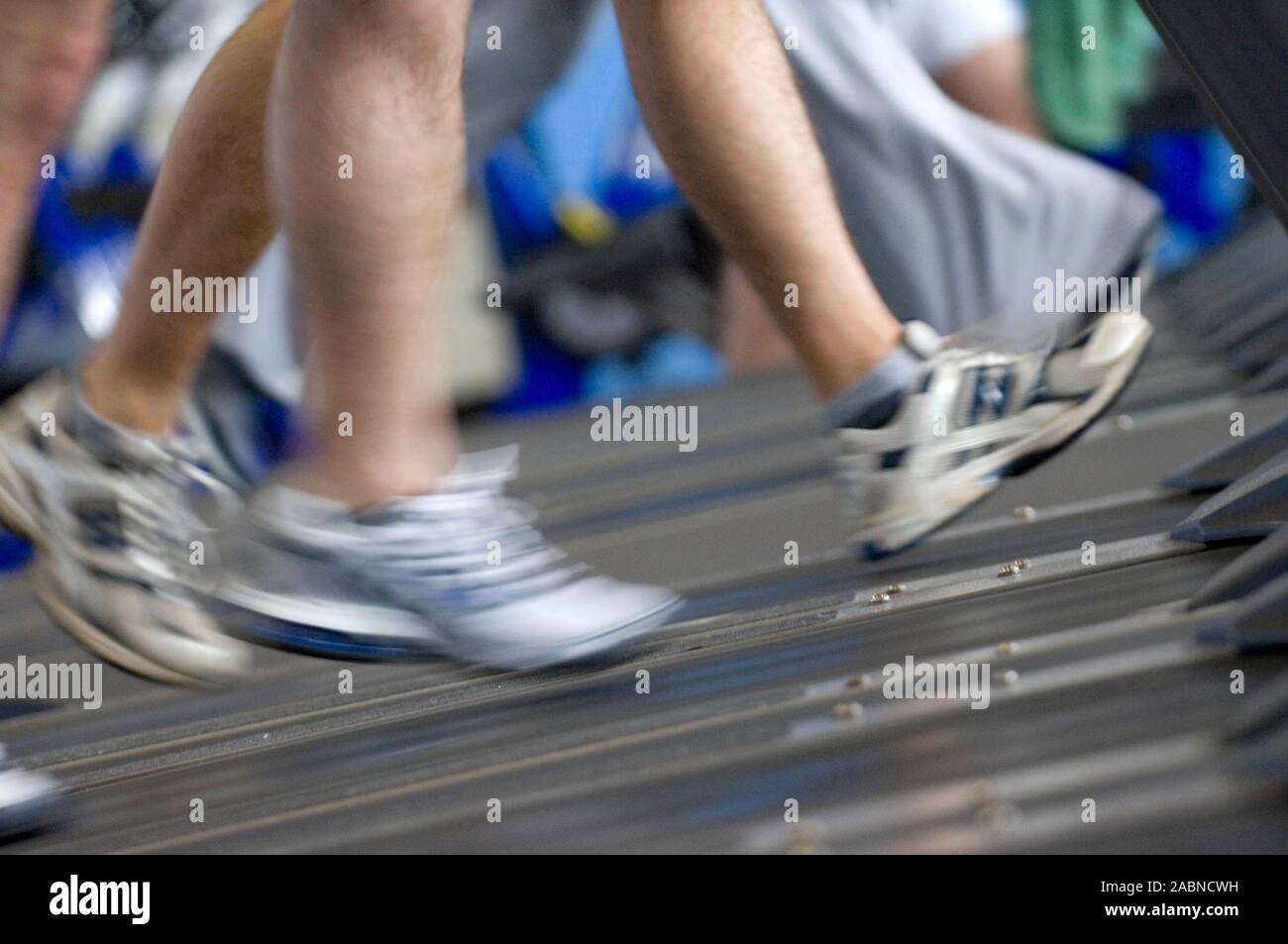 Feet legs trainers motion hi-res stock photography and images - Alamy