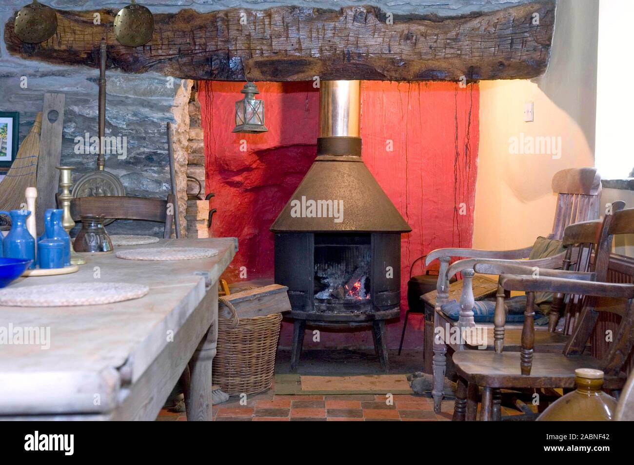 Inglenook fireplace hi-res stock photography and images - Alamy