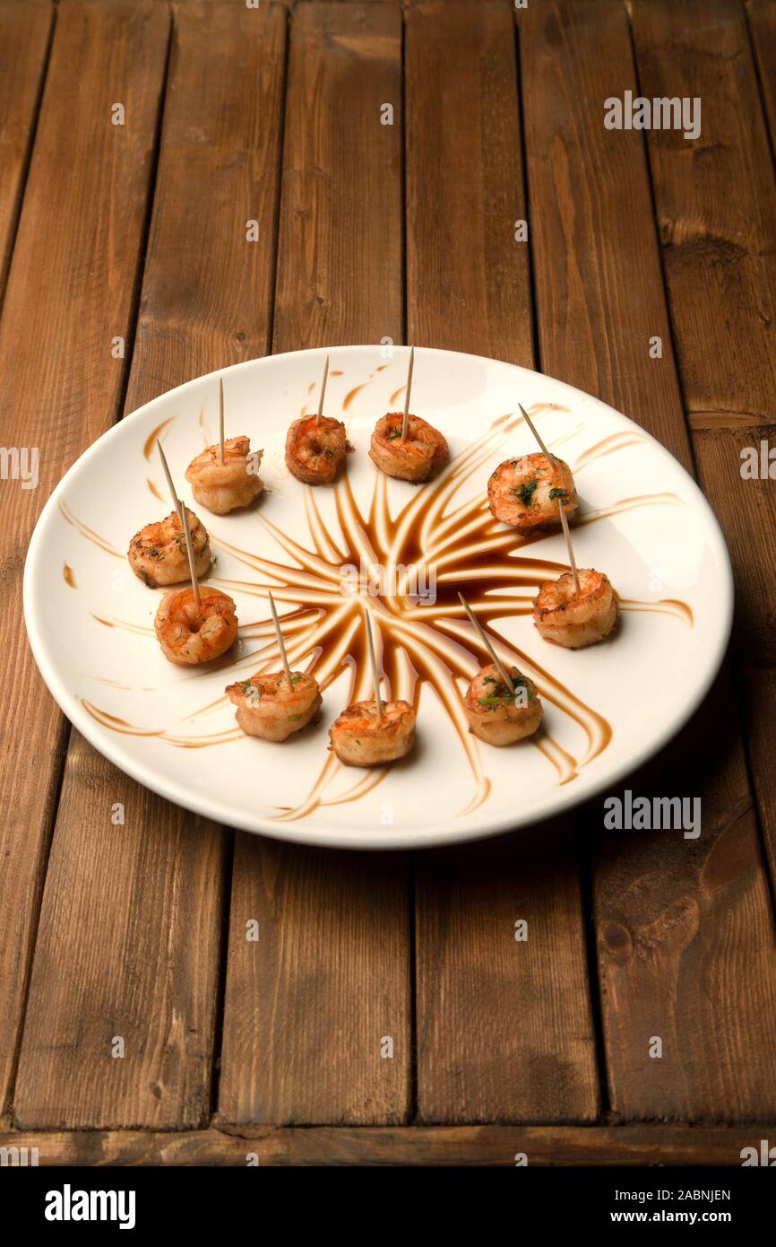 Shrimp decor hi-res stock photography and images - Alamy