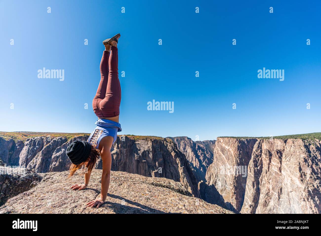 Girl doing handstands hi-res stock photography and images - Alamy