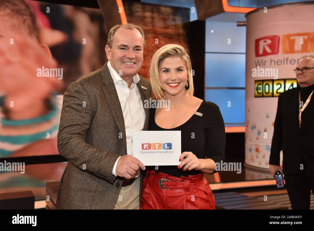 22 November 2019, North Rhine-Westphalia, Hürth: The presenter Wolfram ...