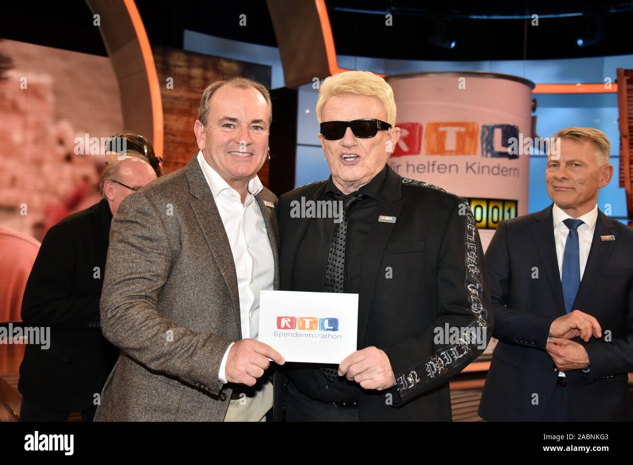 22 November 2019, North Rhine-Westphalia, Hürth: The presenter Wolfram ...