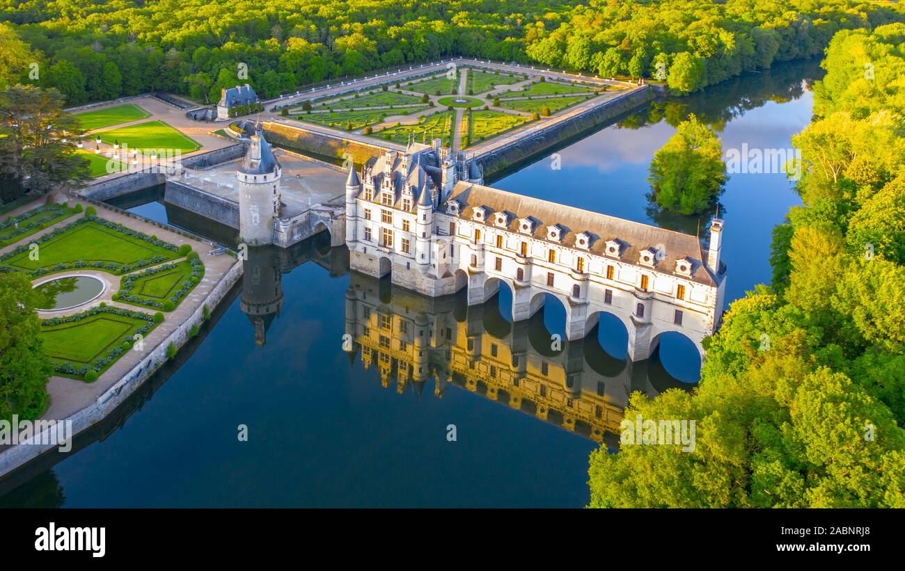 Chateau de Chenonceau is a french castle spanning the River Cher near ...