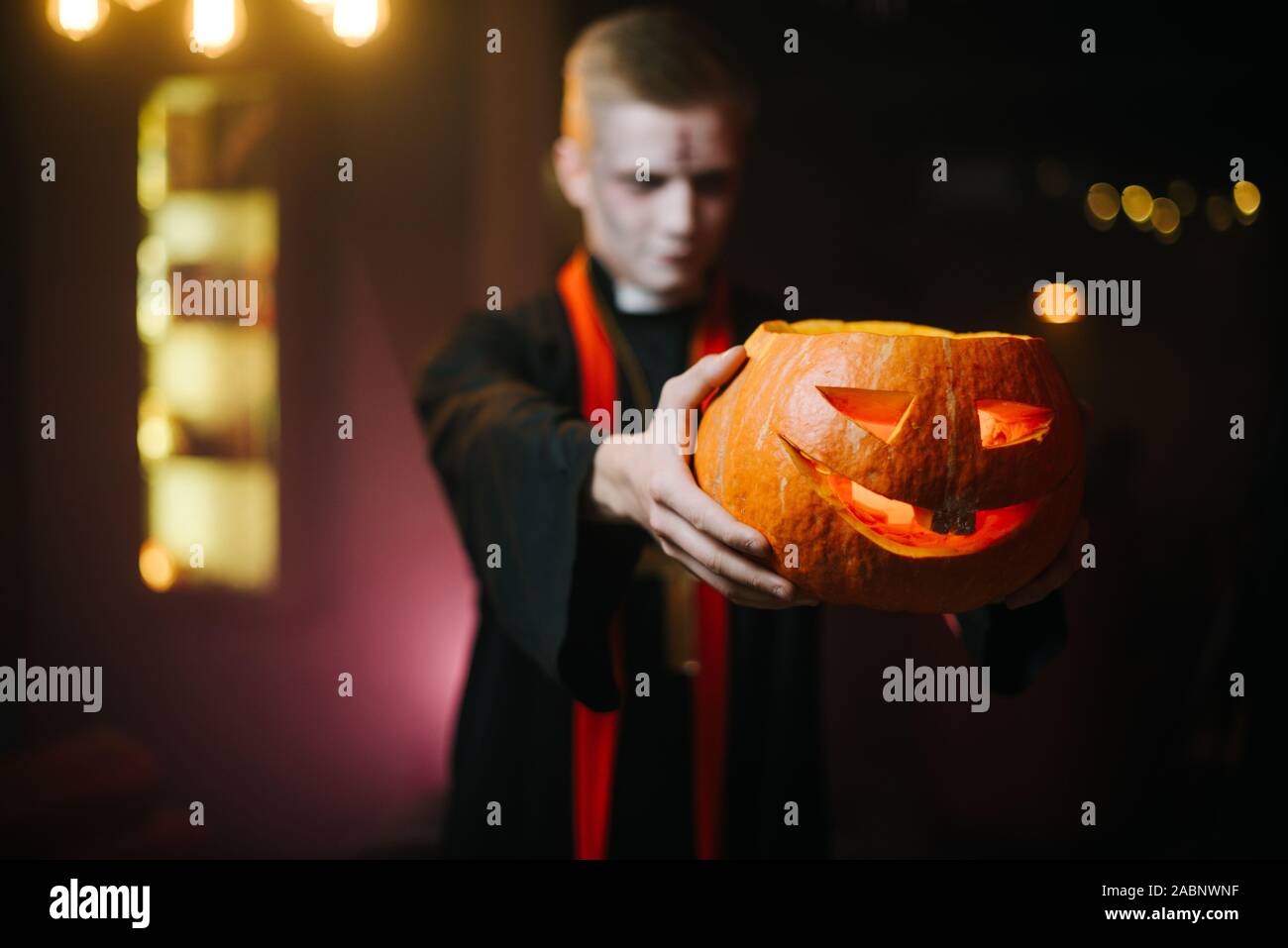 Priest with an outstretched arm hi-res stock photography and images - Alamy