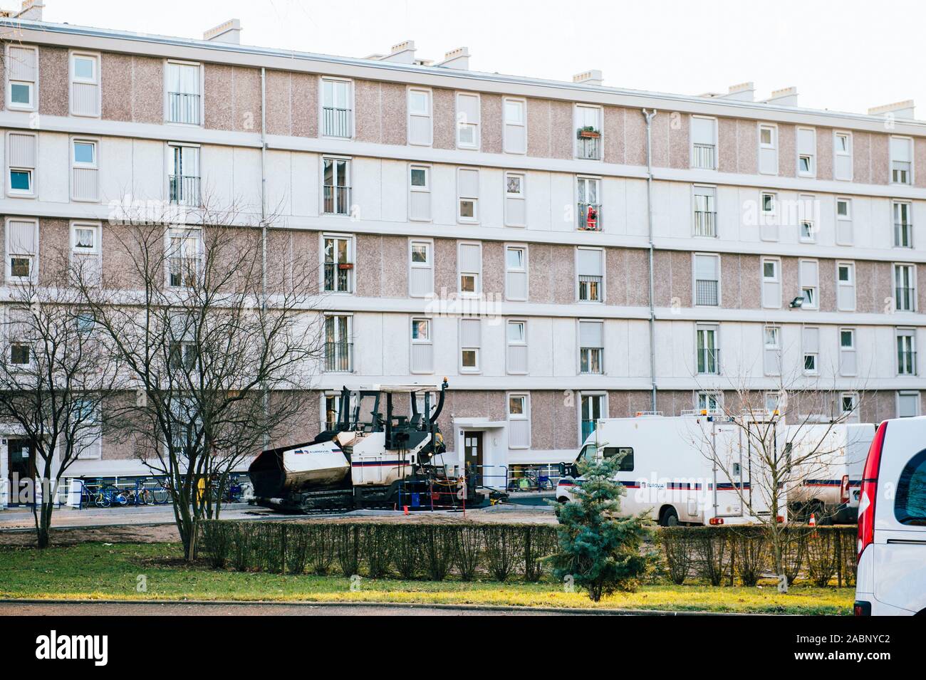 Habitation a loyer modere hi-res stock photography and images - Alamy