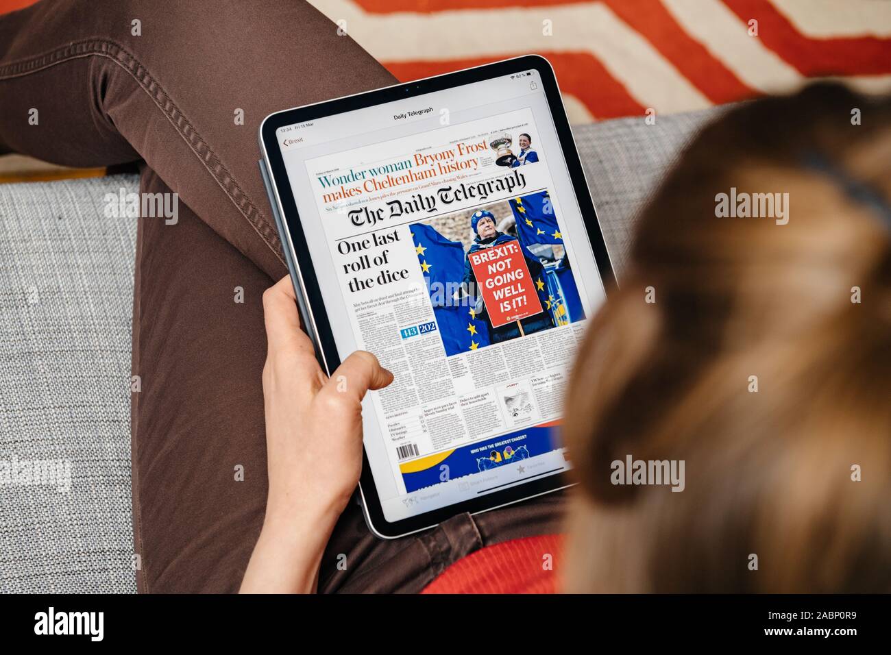 Girl telegraph hi-res stock photography and images - Alamy