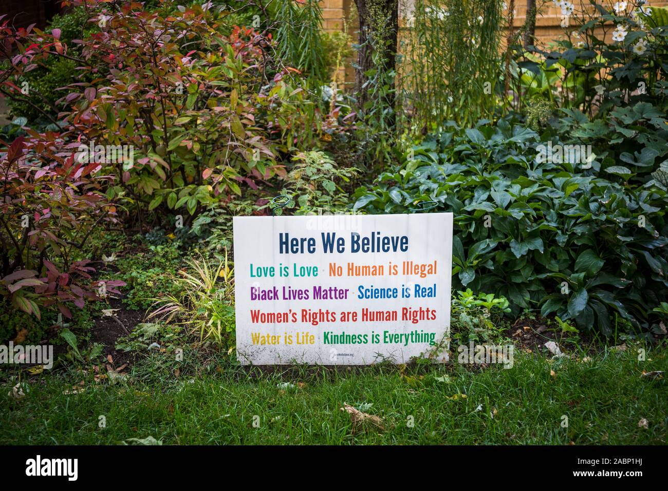 Middle class family america hi-res stock photography and images - Alamy