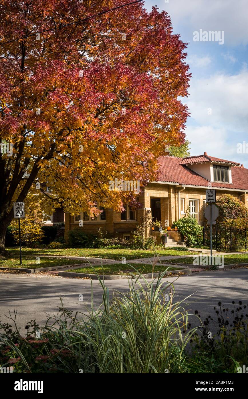Ravenswood Manor Historic District, residential neighbourhood that was ...