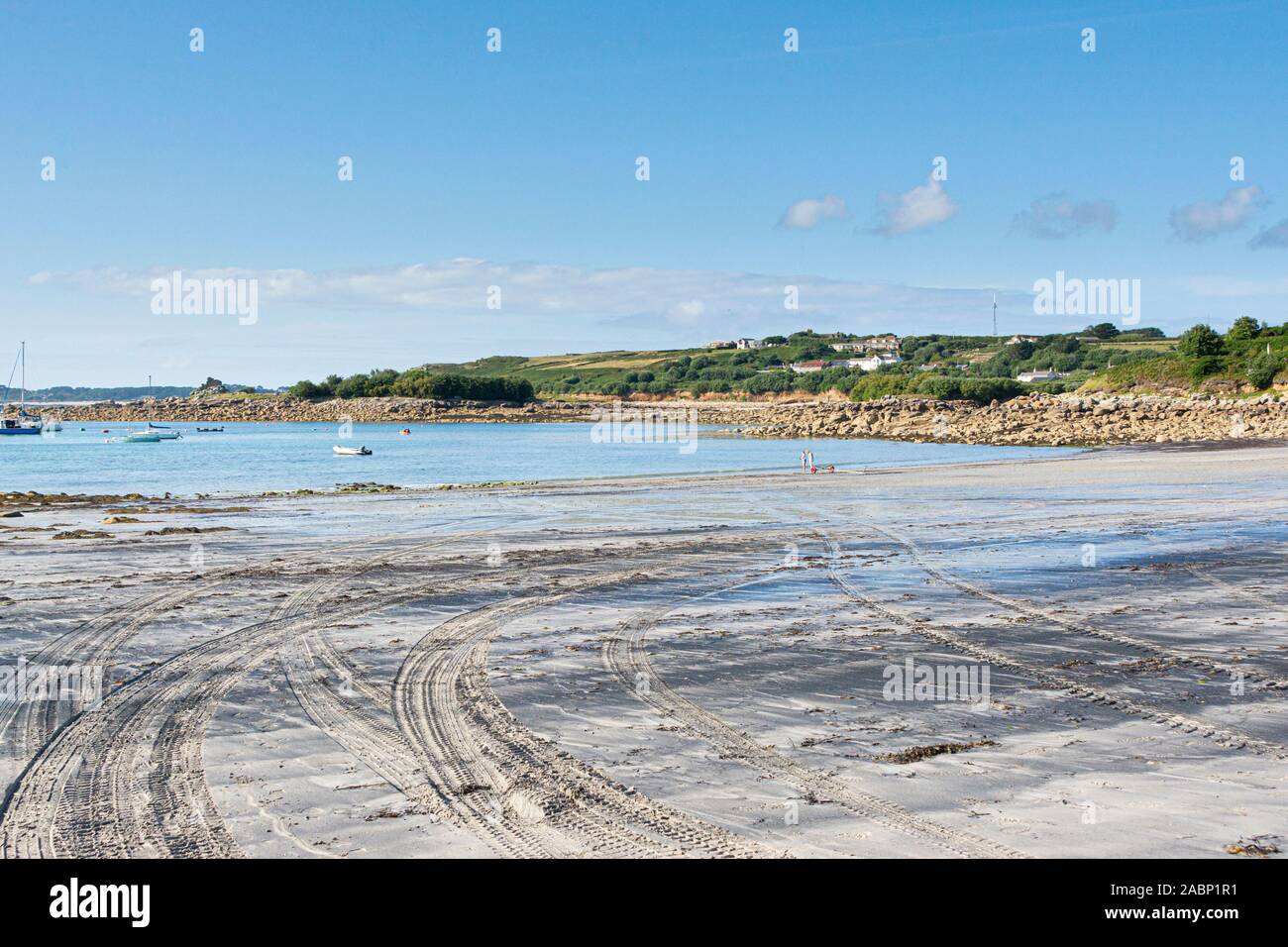Tyre tracks on Porthmellon beach, Isles of Scilly Stock Photo - Alamy
