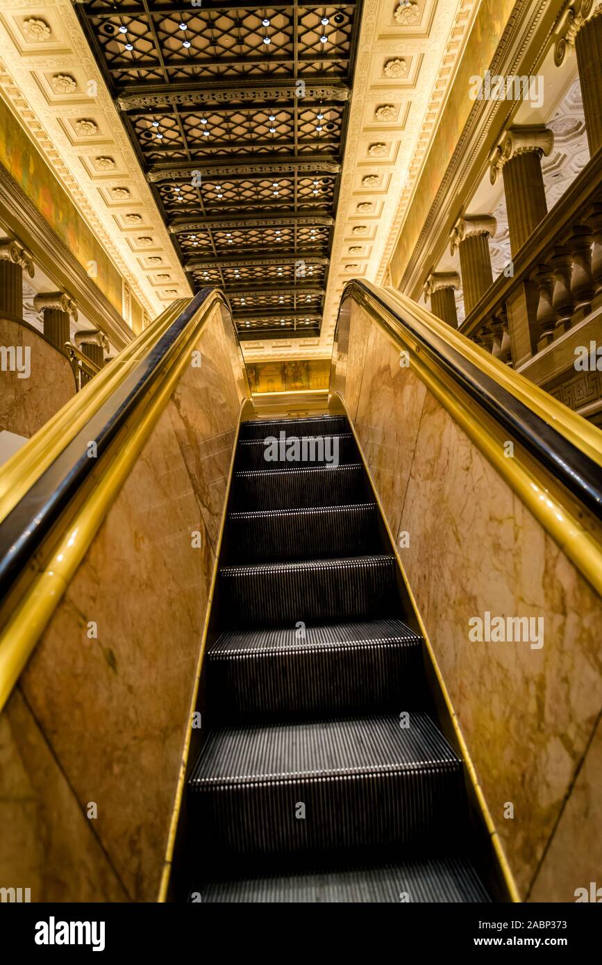 Lasalle bank building chicago hi-res stock photography and images - Alamy