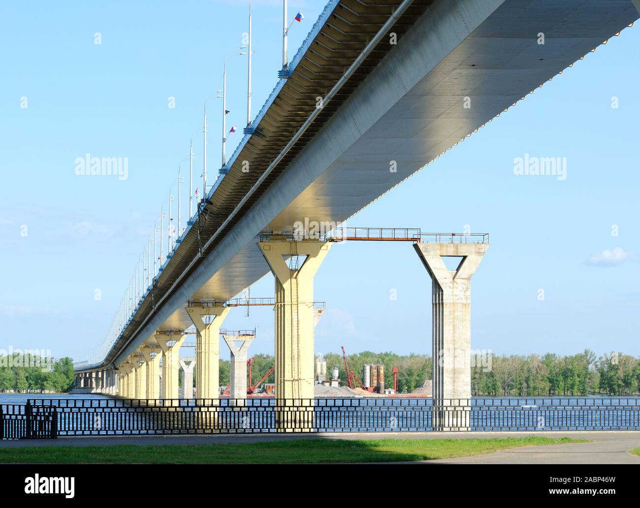 Construction of a new bridge over the river Volga, Russia Stock Photo ...