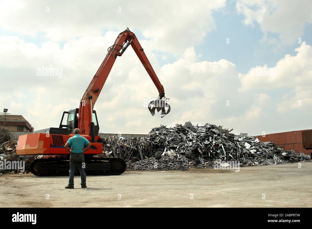 Recycling factory metal sorting machine hi-res stock photography and ...