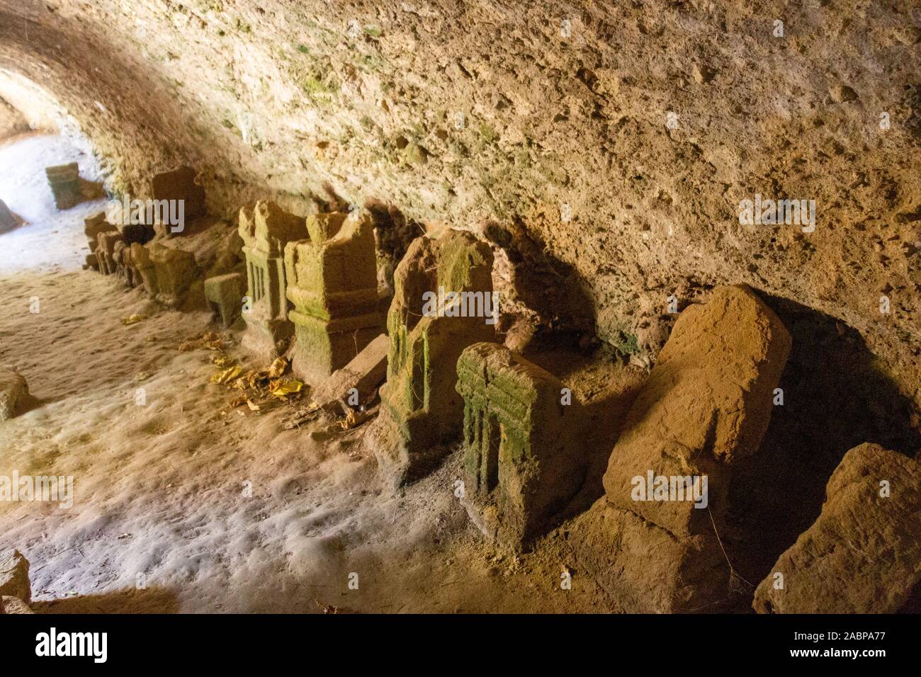 Jewish burial cave hi-res stock photography and images - Alamy