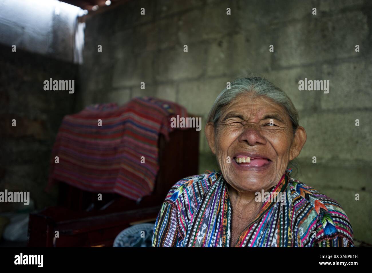 Lake atitlan guatemala maya people hi-res stock photography and images ...