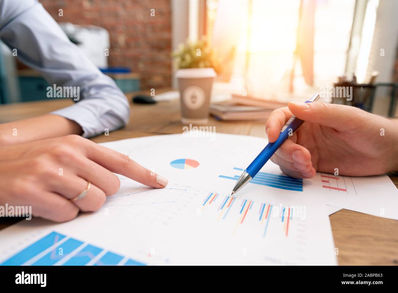 Accountant hi-res stock photography and images - Alamy