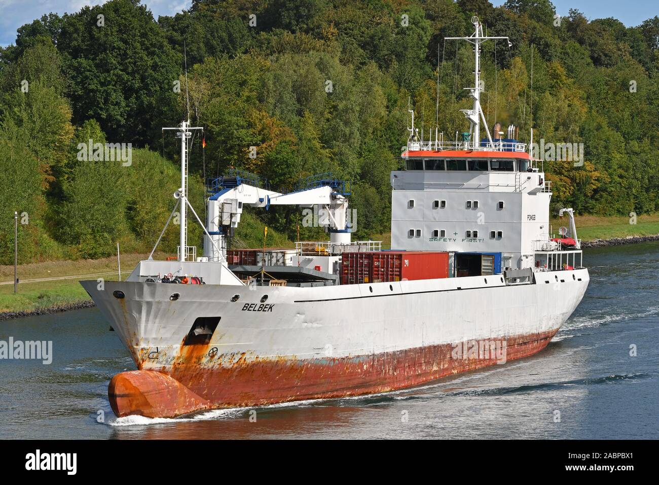 Refrigerated cargo vessel hi-res stock photography and images - Alamy
