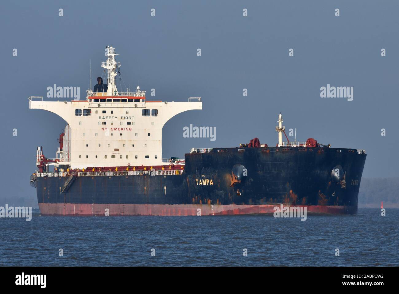 Bulk carrier capesize hi-res stock photography and images - Alamy